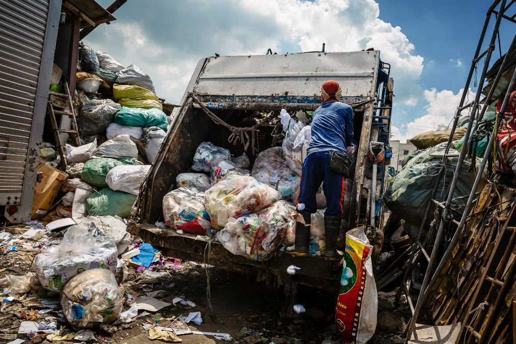 A visit to Manila’s Happyland - Anja Goder - Photography
